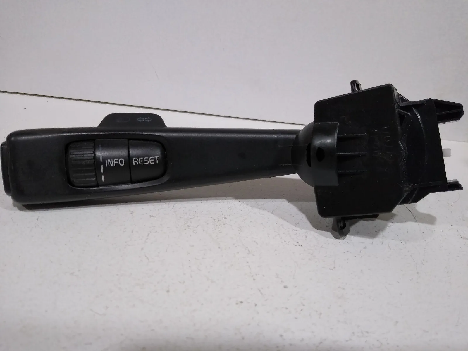 2004 to 2013 Volvo C30 C70 S40 V50 Turn Signal Directional Switch Trip ...