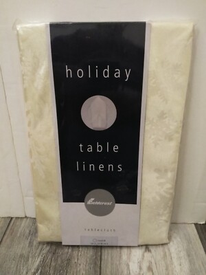 Fieldcrest Holiday Table Linens gold & glitter Tablecloth Snowflake ...