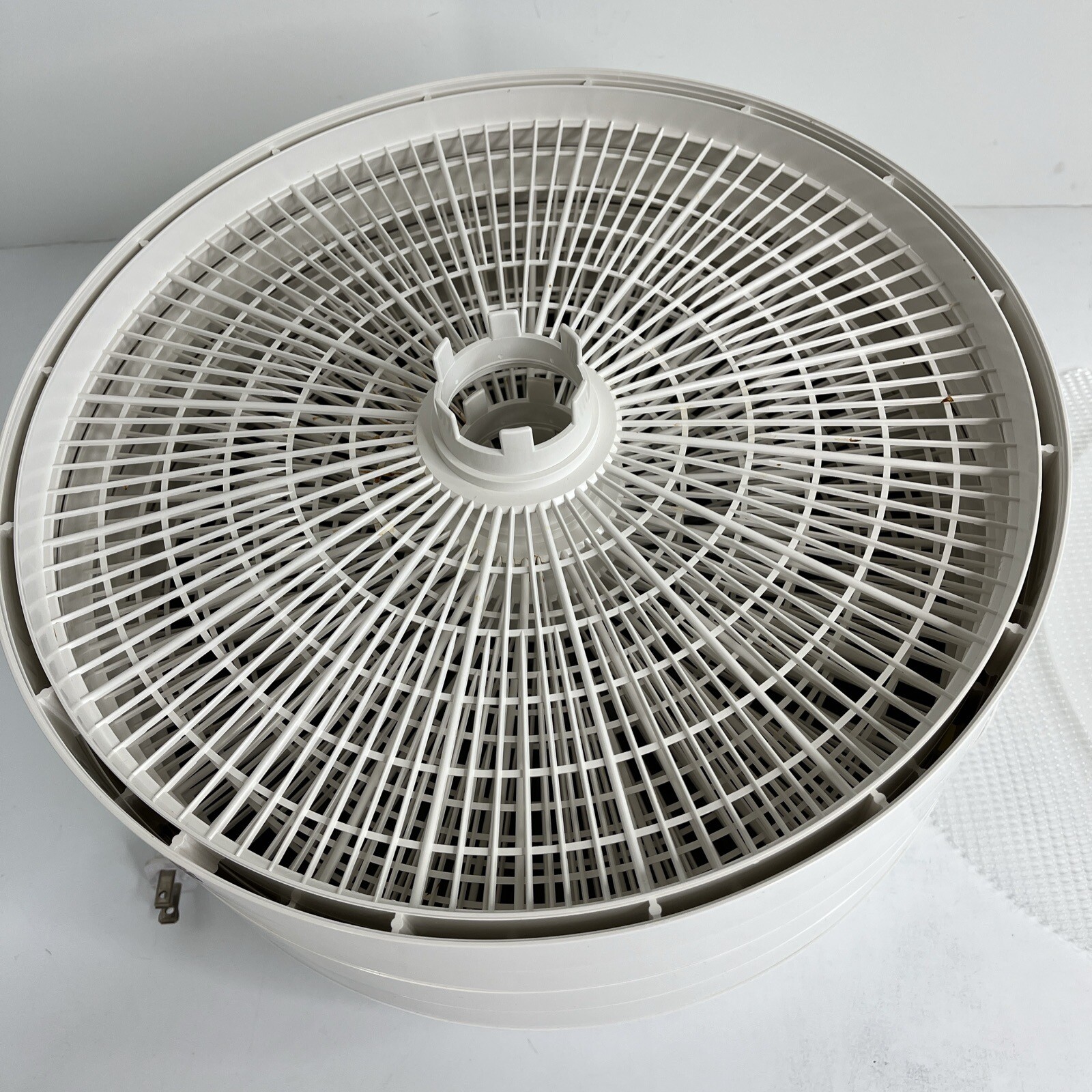 American Harvest FD-50 Snackmaster 4-Tray Dehydrator + "Clean a Screen ...