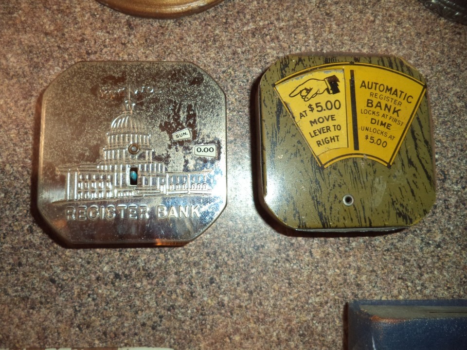 Vintage Advertising 10 LOT Metal Toy Banks & coin plates, 1964 NY ...
