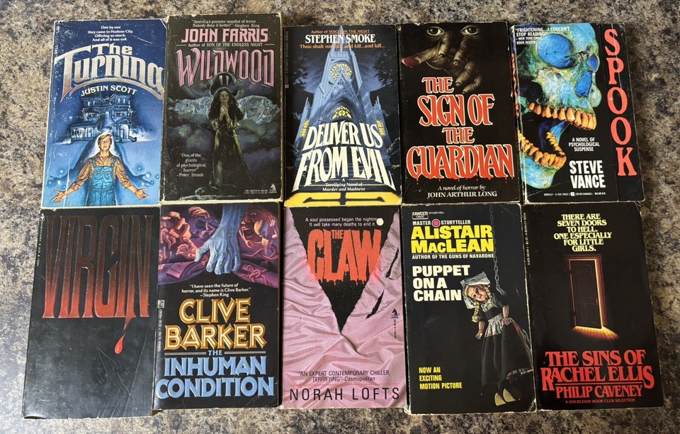 Lot of 39 Vintage 80s Horror Paperback & Hardcover Books | eBay