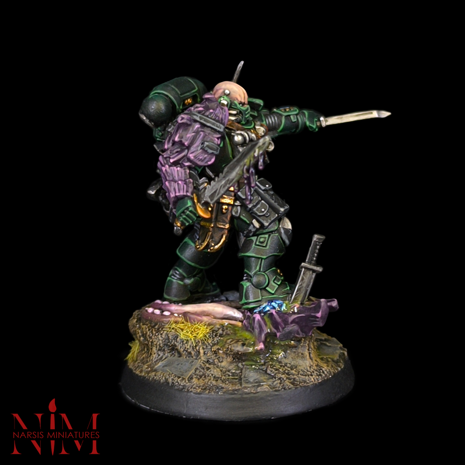 Warhammer 40k painted Dark Angels lieutenant in phobos armour with ...