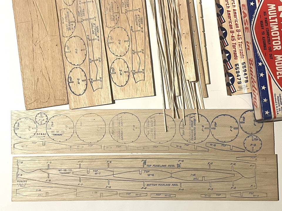 Cleveland North American B-45 Tornado Simplex Multimotor Model Kit SM ...