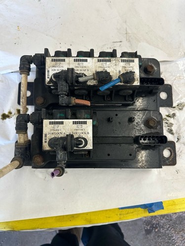 INTERNATIONAL AIR BRAKE SOLENOID 2506712C91 3576680C1 3587734C1 | eBay