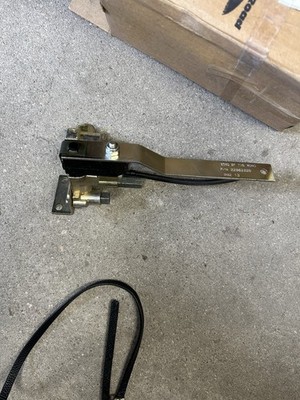 22063228 paccar leveling valve | eBay