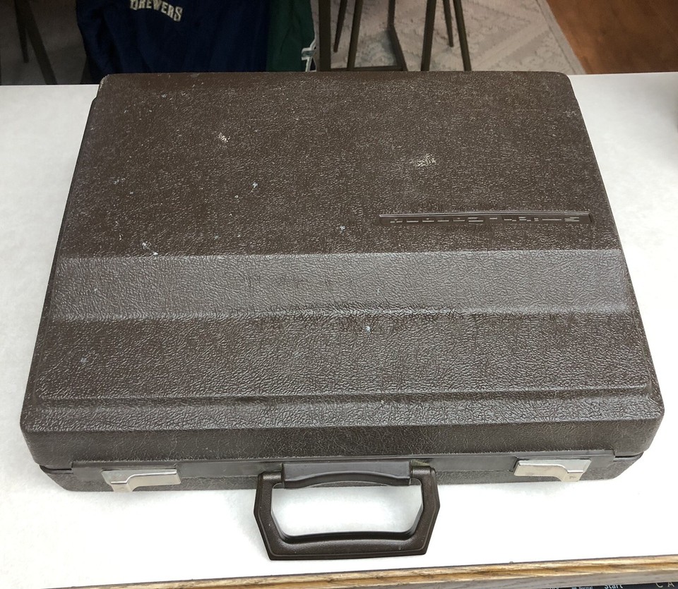 VINTAGE SCM SMITH CORONA CLASSIC 12 MANUAL PORTABLE TYPEWRITER WITH ...