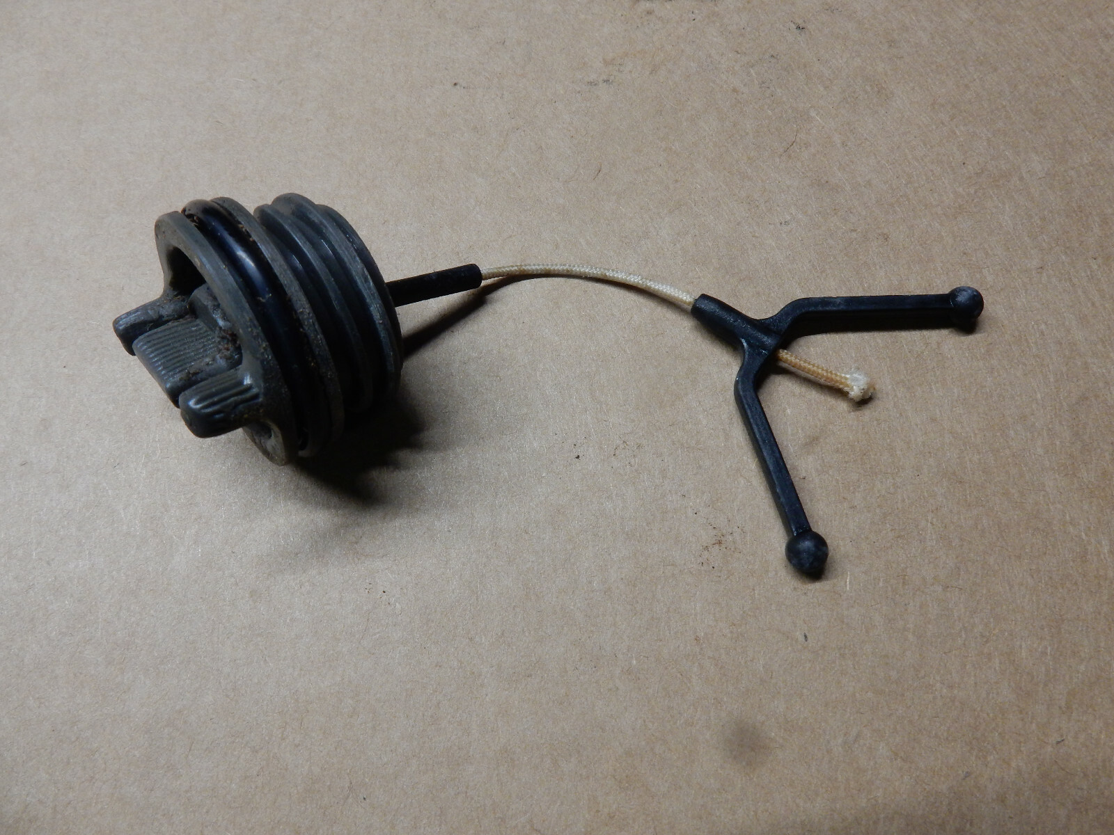 Genuine Husqvarna 254XP 254SE 262XP 261 257 50 51 55 Oil Tank Cap ...