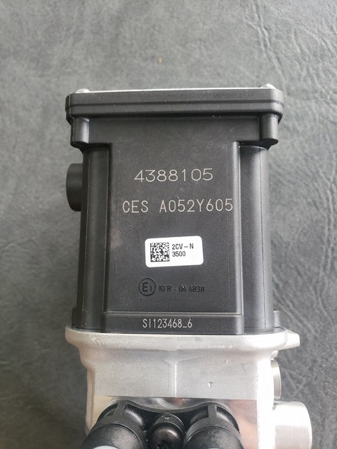 Cummins 4388105 Urea Dosing Doser System Eco-fit Supply Pump A052y605 ...