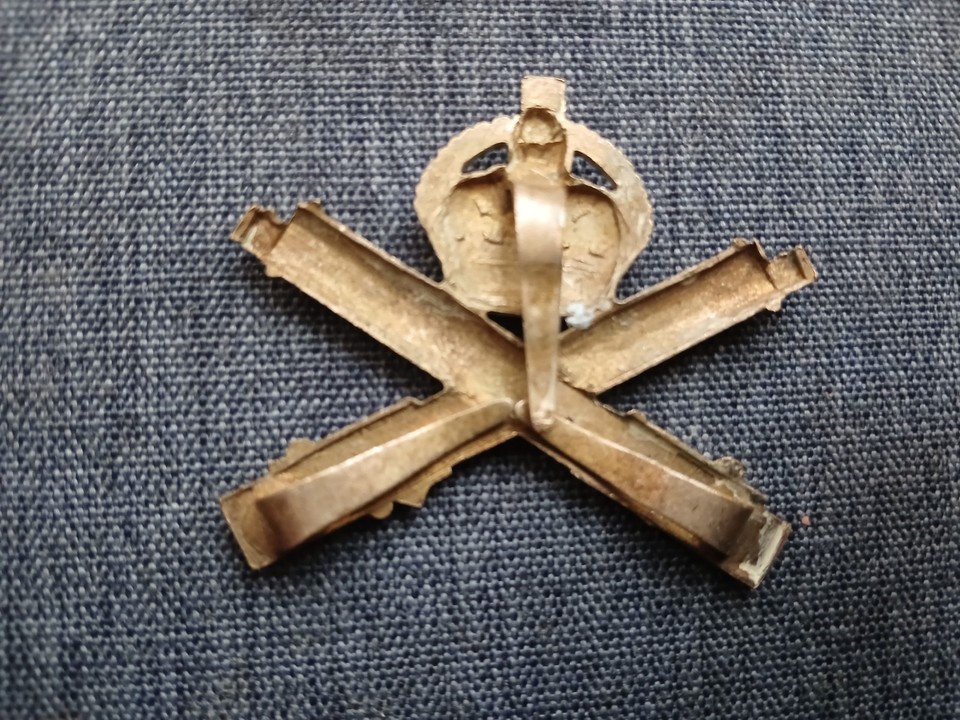 #038 - MACHINE GUN CORPS SILVER PLATED CAP BADGE | eBay UK