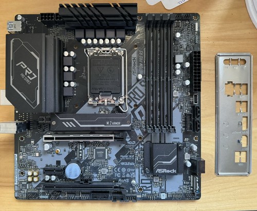 ASRock H670M PRO RS Intel LGA 1700 H670 MicroATX Desktop Motherboard ...