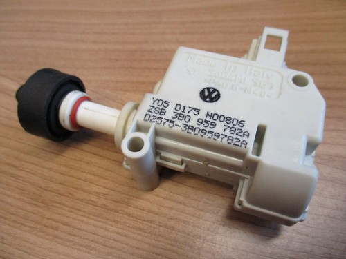 Stellmotor Handschuhfach Audi A6 4F Q7 4L Stellglied Handschuhkasten ...