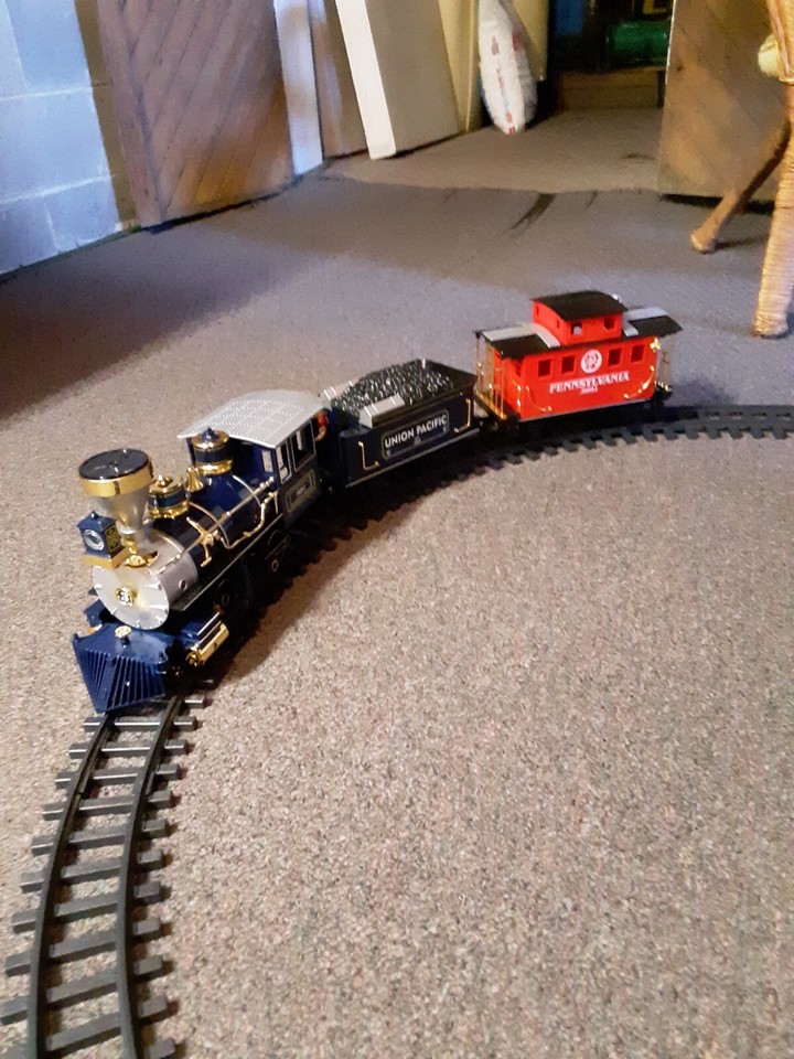 EZ TEC 36911 Coastal Express G Gauge Train Set Remote Control-Sounds ...