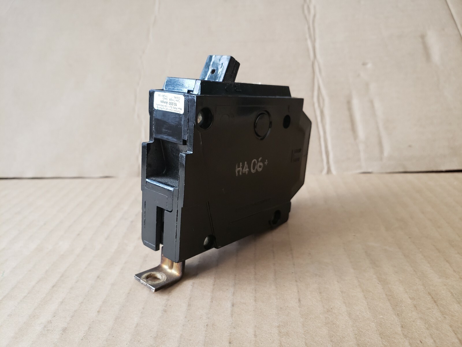 GE THQB 1 POLE 20 AMP BOLT ON CIRCUIT BREAKER 120/240VAC - THQB1120 | eBay