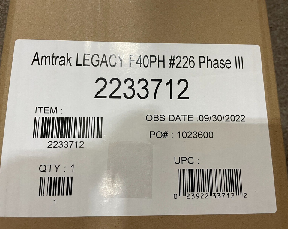 LIONEL 2233712 AMTRAK LEGACY F40PH DIESEL LOCOMOTIVE ENGINE #226 O ...