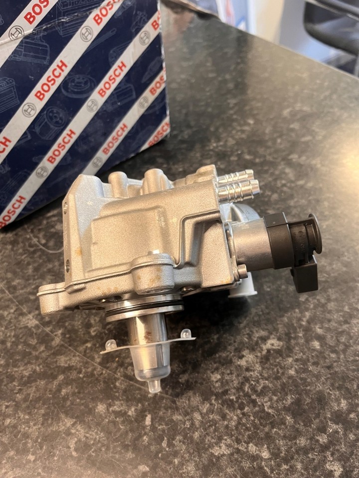 New Bosch High Pressure Fuel Injection Pump 0445010554 BMW N47 D20C ...