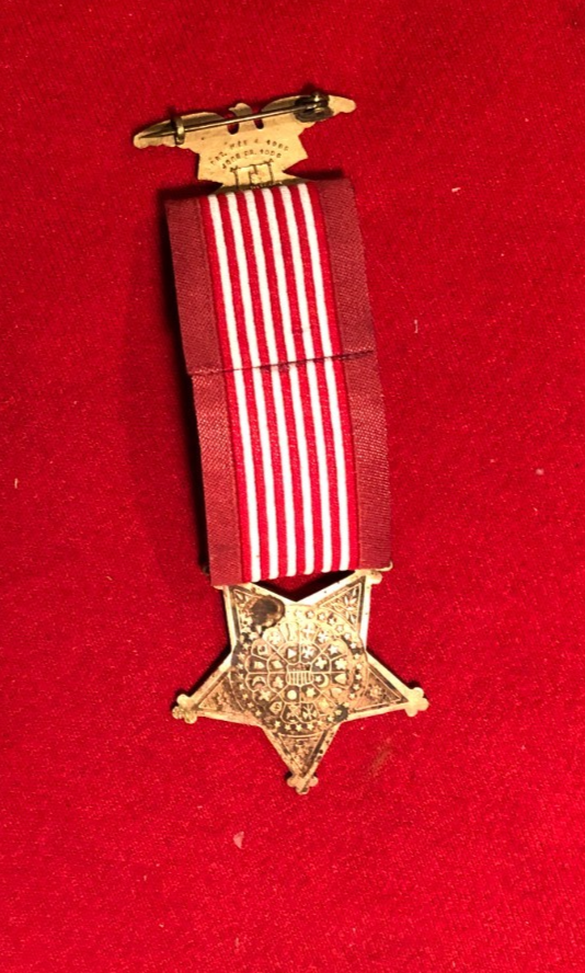 CIVIL WAR GAR VETERANS' MEMBERSHIP BADGE STATE OFFICER RED RIBBON | eBay