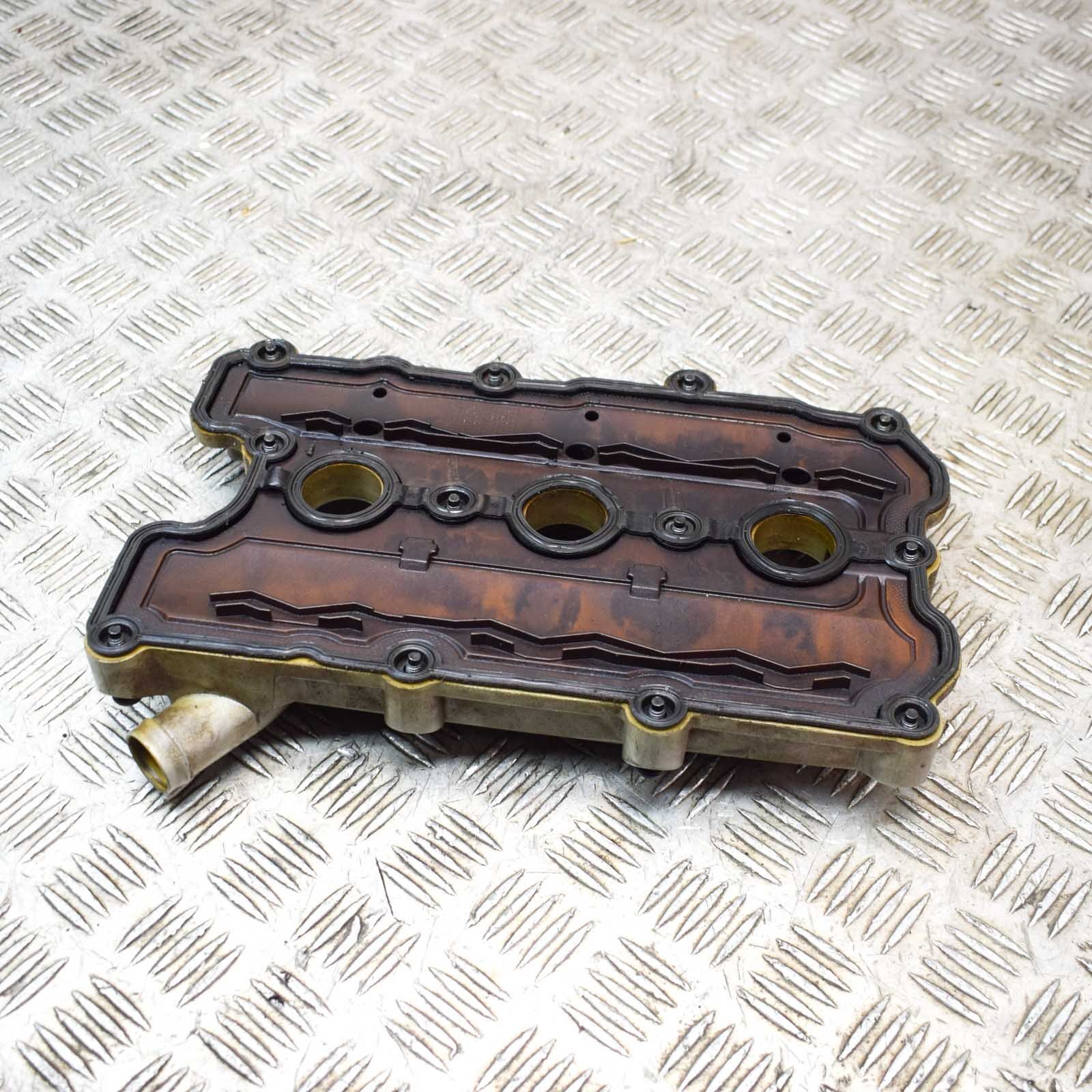 PORSCHE CAYENNE 92A 3.0 S E-Hybrid Valve Cover Right Side 06E103472N ...