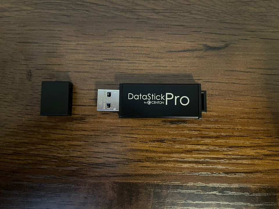 Centon MP V USB DataStick Pro Flash Drive (black), 32 GB - USB Flash ...