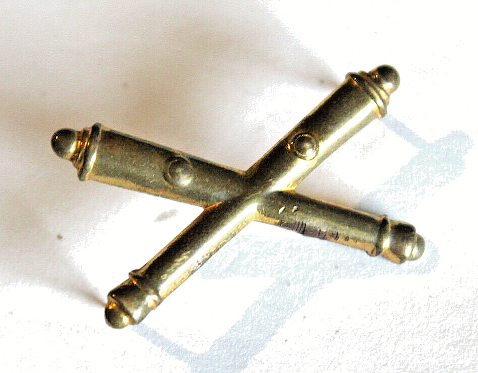 Vintage: US Army Military Pin, WW2 Field Artillery - Gem