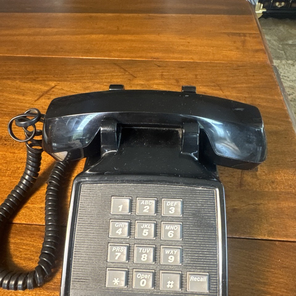 Vintage ATT AT&T 2500 BLACK Business Push Button Touch Tone Desk Table ...