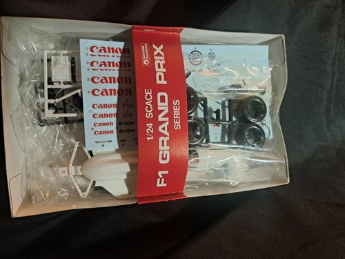 Gunze Sangyo F1 Grand Prix Williams Honda FW11 Japan 1:24 Scale Model ...