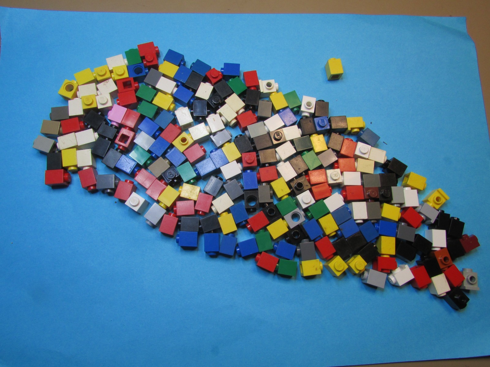 200 GENUINE LEGO 1 x 1 BRICKS - BULK JOB LOT | eBay UK