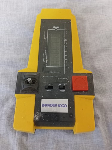 Galaxy Invader 1000 Hand-held 1980 Space Invader Game Rare CGL table ...