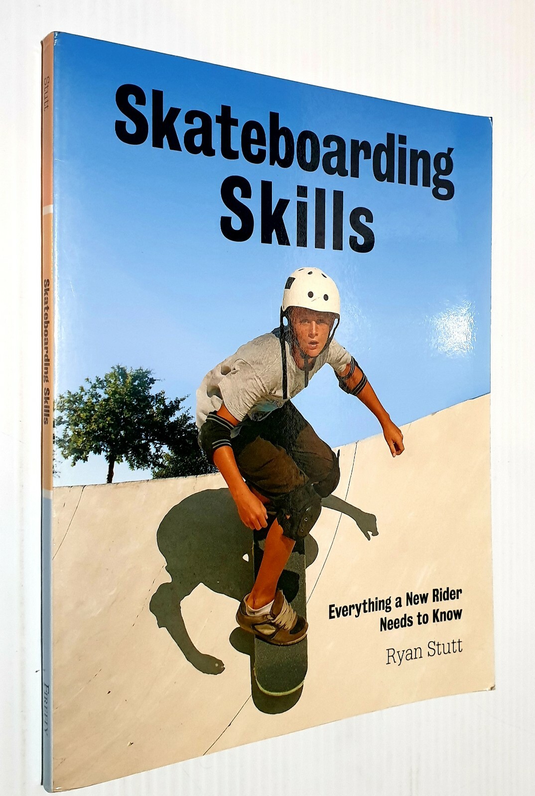 SKATEBOARDING SKILLS by Ryan Stutt : Illustrated Paperback Book ...