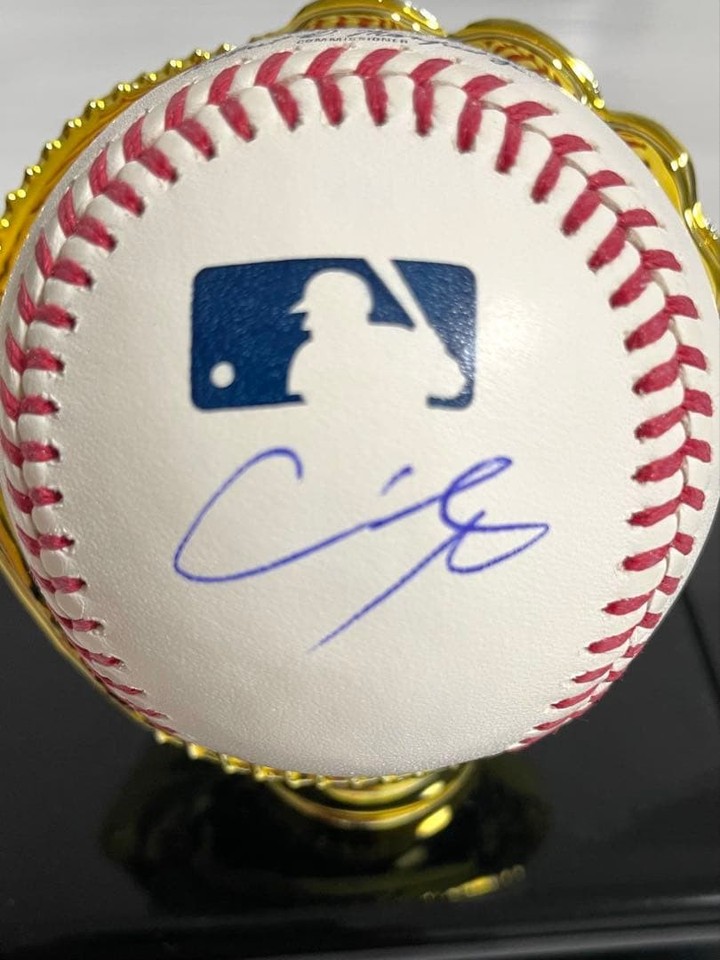 Shohei Otani Autographed Ball Topps Card Photo Set Dodgers MLB Gold ...