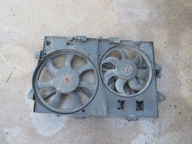 2006-2007 Chevy Equinox radiator engine ac cooling fan shroud assembly ...