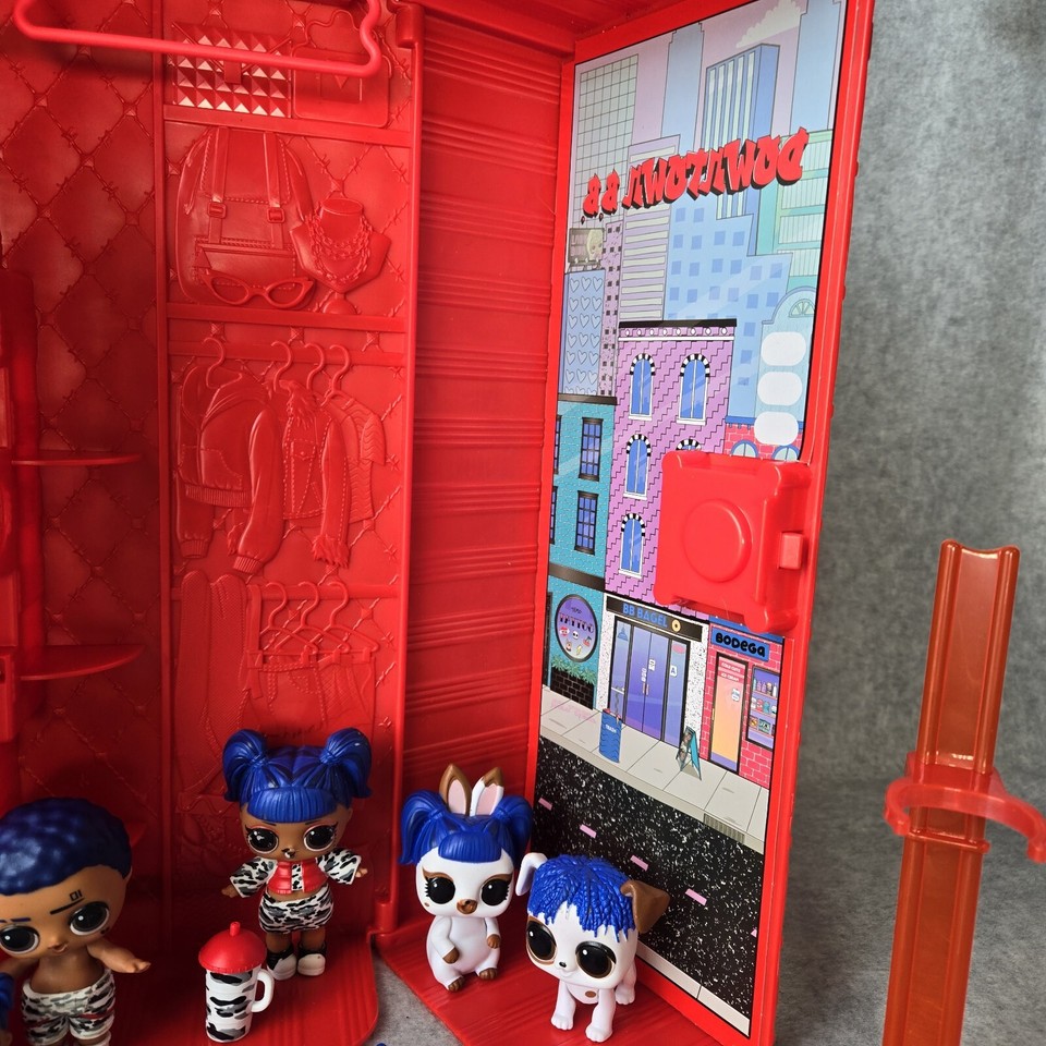 LOL Amazing Surprise Playset Uptown Girl Downtown BB Dolls Accessories ...