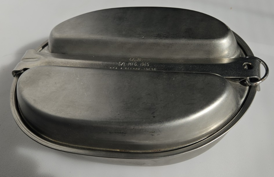Vietnam War US Army Mess Kit-S/L Mfg. 1965 + NATO 7.62MM Ammo Bandolier ...