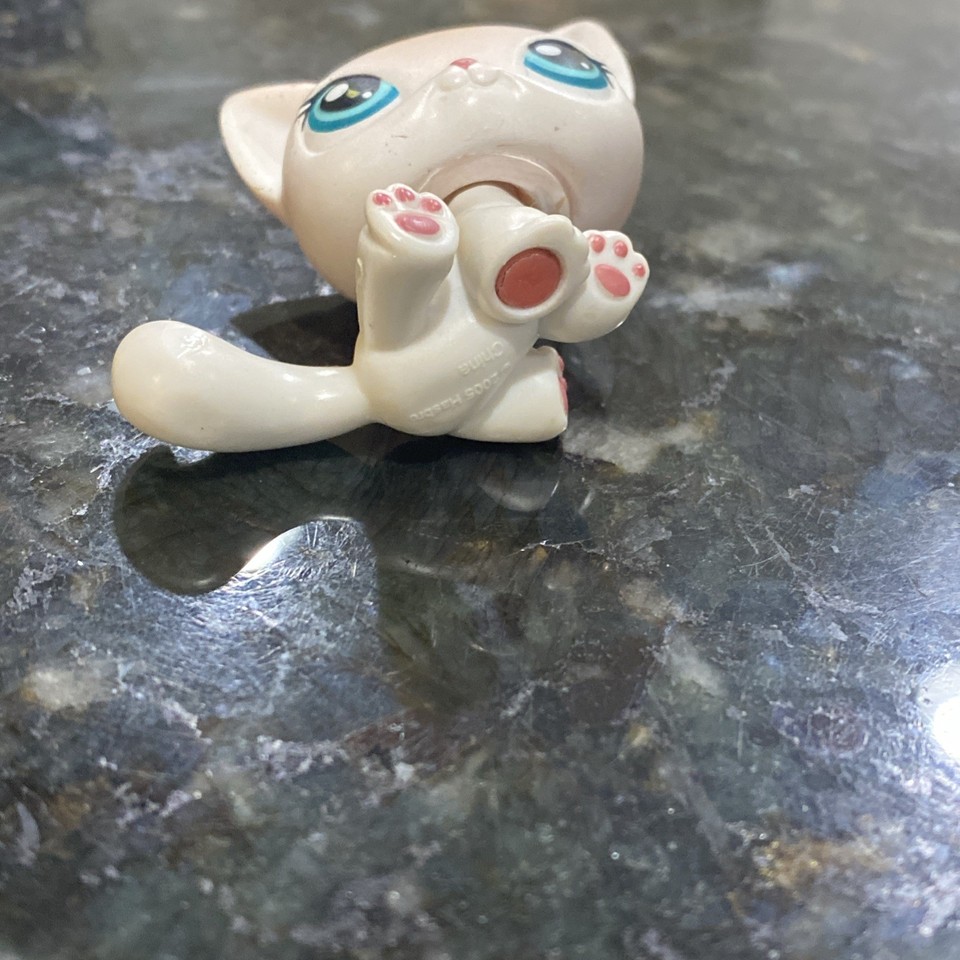 LPS Littlest Pet Shop #224 Short Hair Authentic Sitting Cat Generation ...