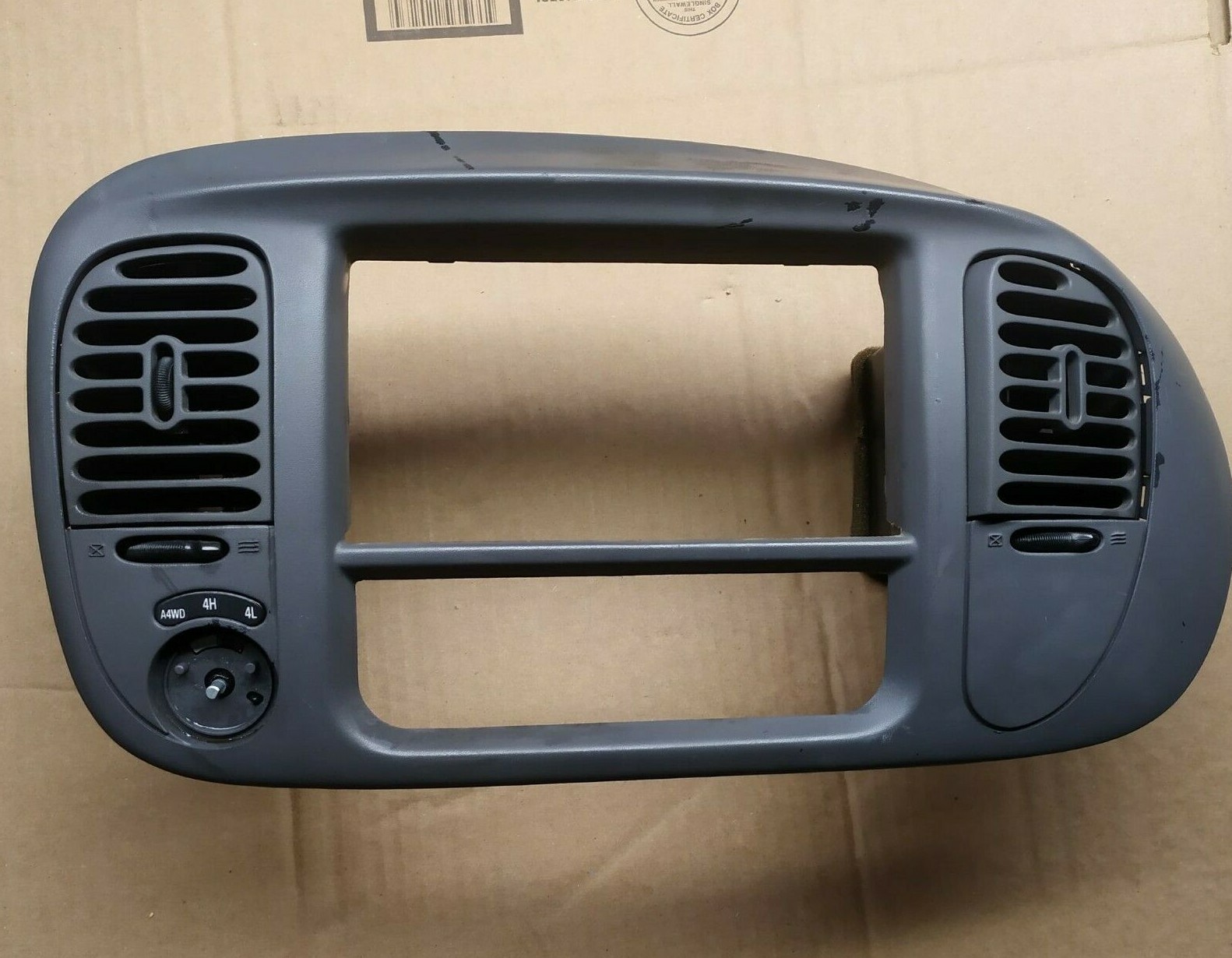 🔥97-03 Ford F150 Center Dash Radio Climate BEZEL TRIM Panel Line GRAY ...