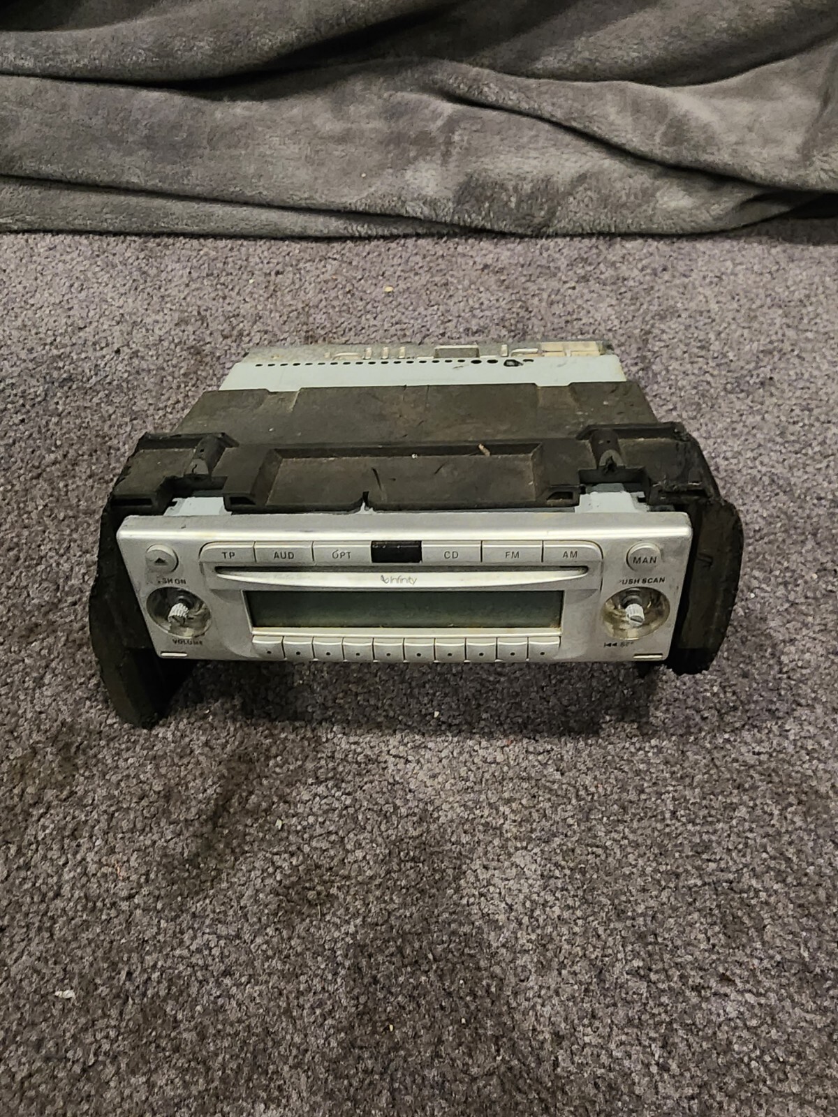 Radio Receiver CD Player 2004-2008 Chrysler Crossfire A1938200486 Be ...