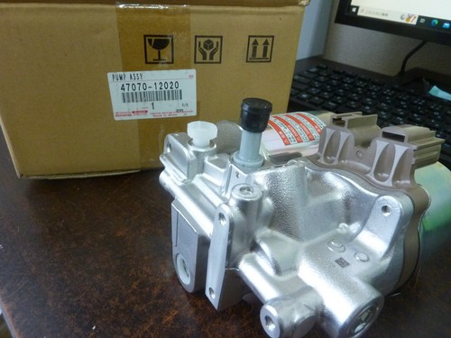47070-12020 Toyota Pump assy brake booster 4707012020 New Genuine OEM ...