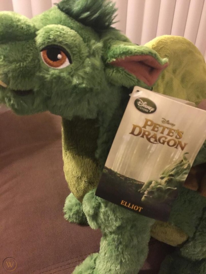 NEW Stuffed Pete’s Dragon Elliot 2016 Live Action Plush Disney Store ...