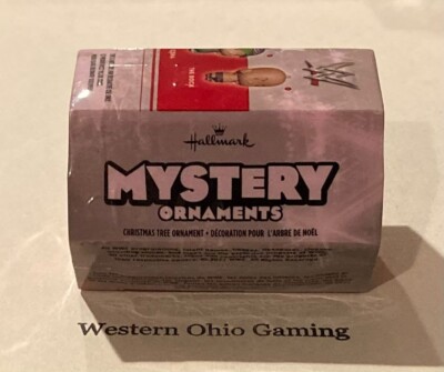 Hallmark 2021 WWE Mystery Christmas Tree Blind Box Ornament NEW ...