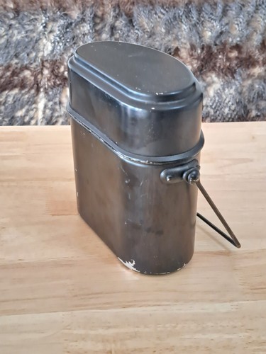 Swiss Mountain Mess Kit SIGG 67oz Swiss Army Canteen Military ...