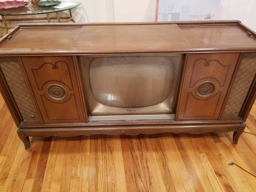 READ Vintage Magnavox Vinyl Record Player Television Radio Console ...