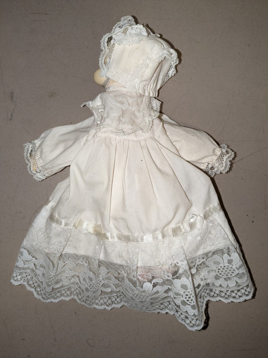 Vintage 1989 Artmark Musical Sleeping Porcelain Baby Doll Vintage 1989 Artmark Musical Sleeping Porcelain Baby Doll