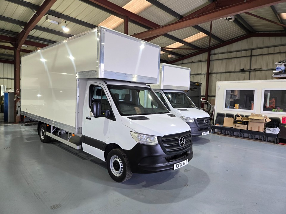 MERCEDES SPRINTER LUTON NEW BOX 5.2M 17FT LUTON LOW LOADERS DROPWELLS ...