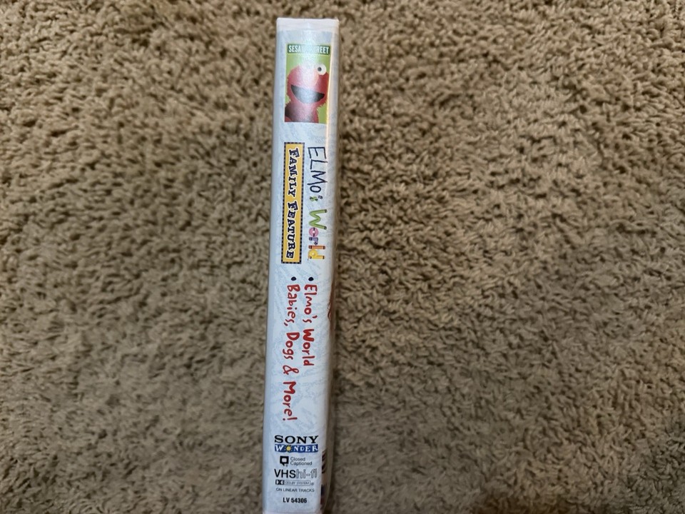 Elmo's World: Family Feature Starring Elmo & Friends! VHS 2002 ...