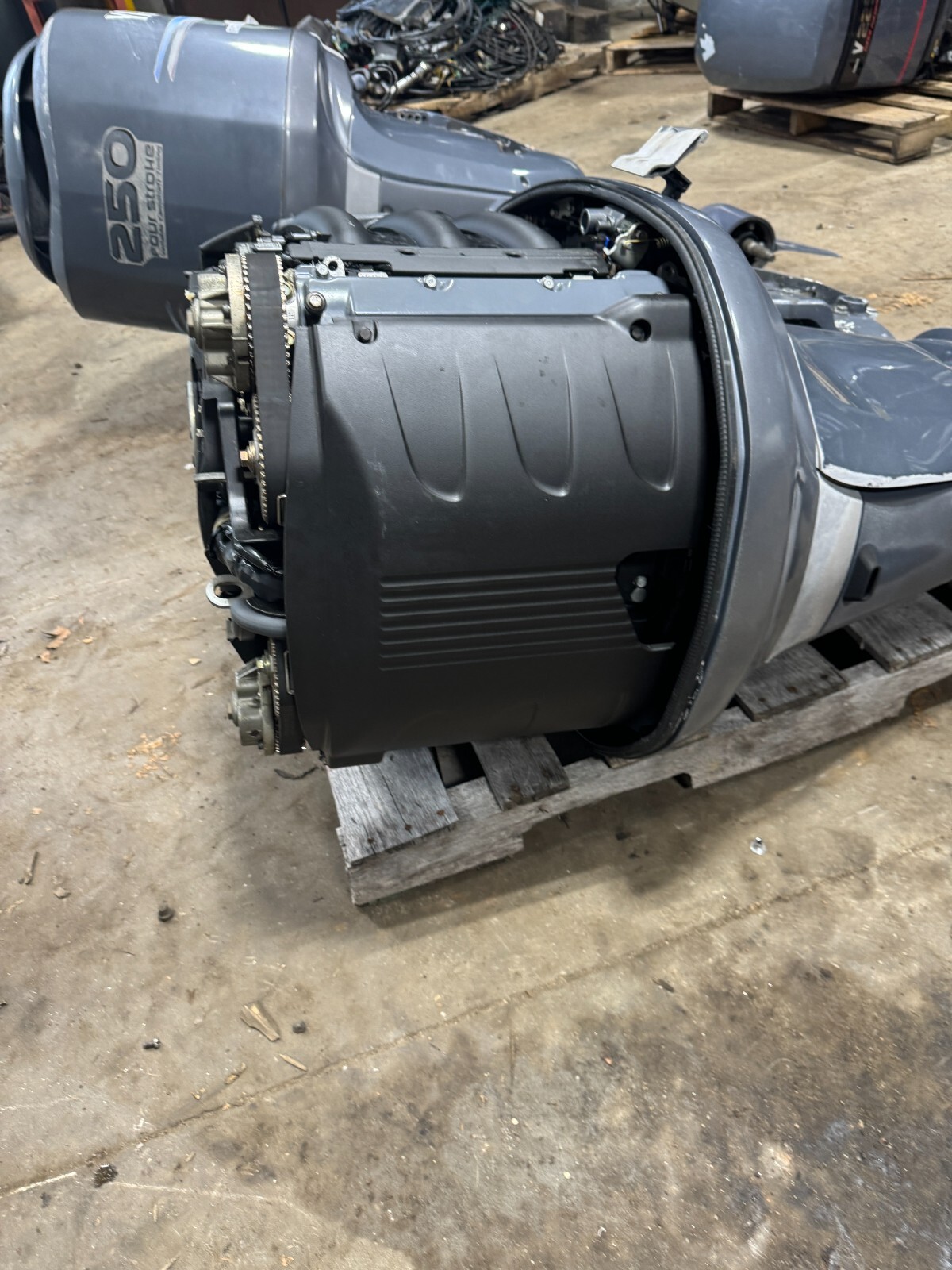 Pair 2004 Yamaha 250 hp F250 4-Stroke 25" Dual Twin Outboard Motors V6 ...