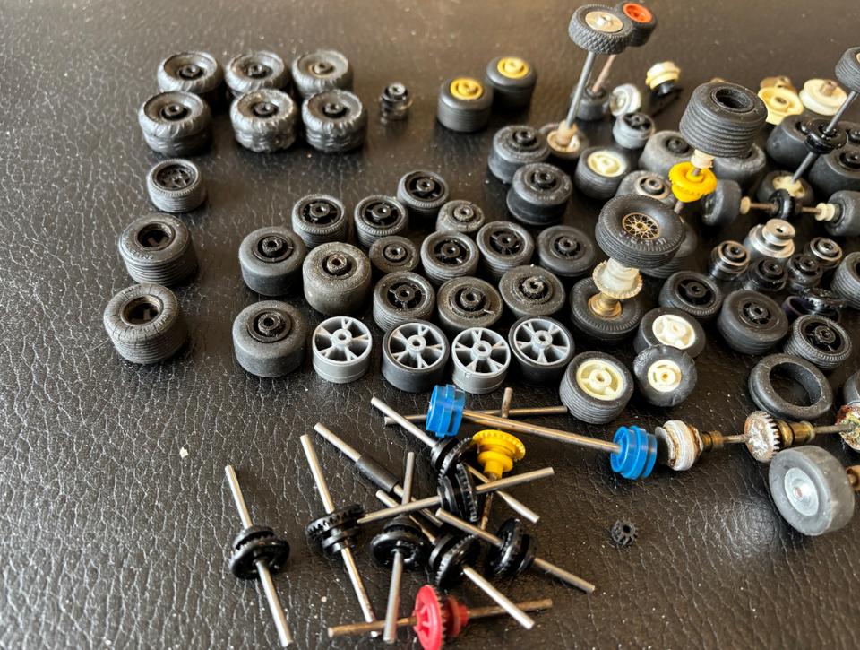 Lot of Scalextric Wheels and Axles and Tyres. Job lot | eBay UK