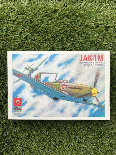 ZTS Plastyk Model Kit JAK-1M 1/72 Scale | eBay