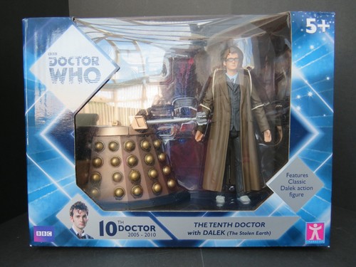 DOCTOR WHO FIGURE *TENTH DOCTOR & DALEK* STOLEN EARTH *TOYS R US ...