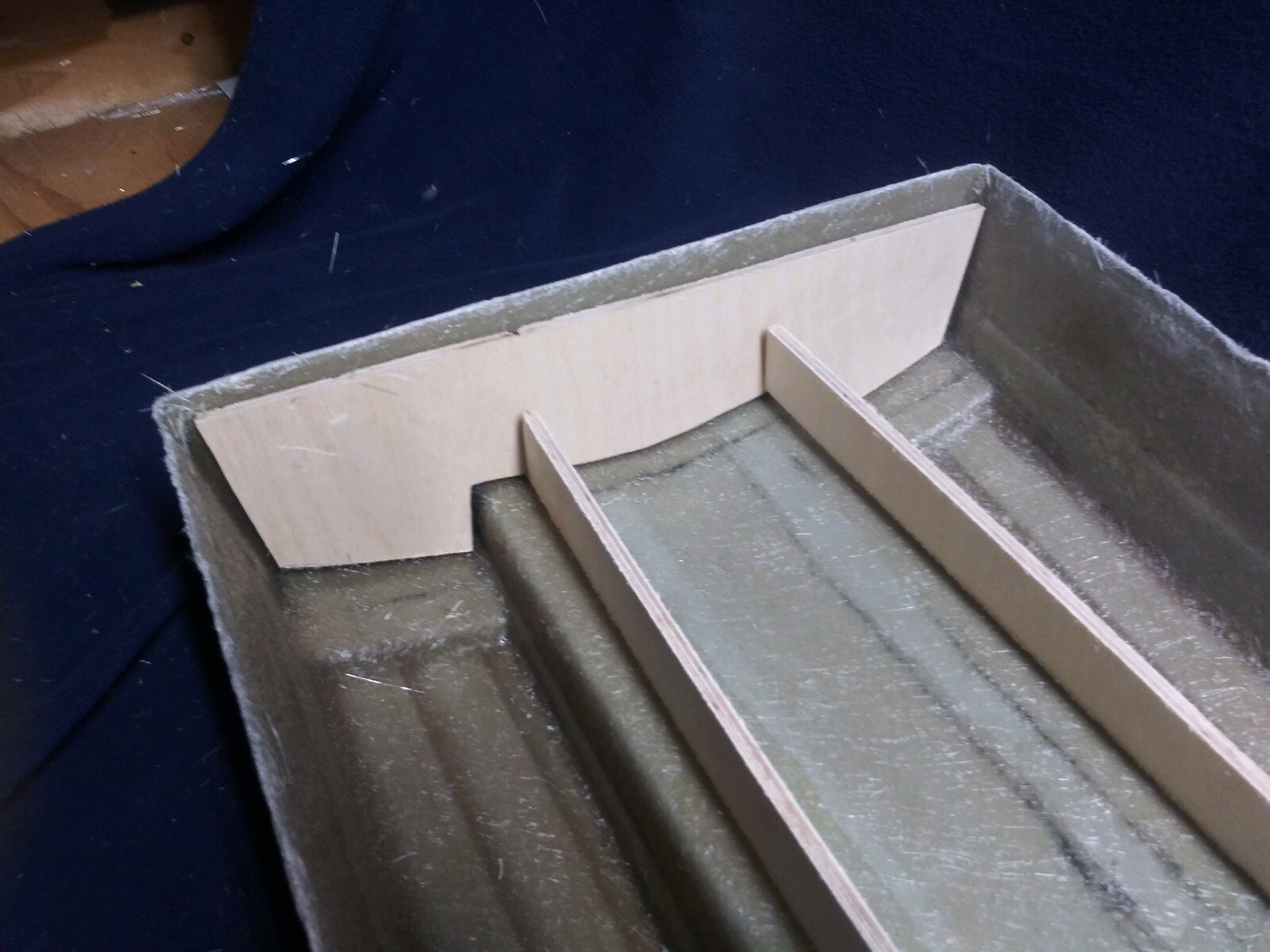 54" GREY CAT - FIBERGLASS RC BOAT HULL - DECK JOINED With Stringers And ...