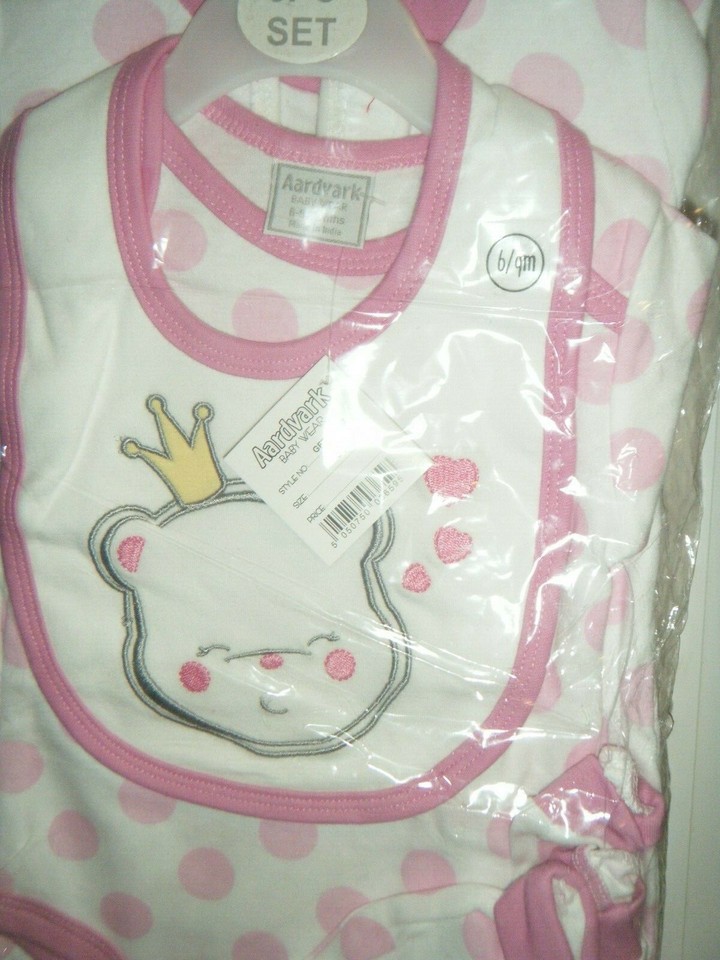 Baby 5 piece set Gift Set 6 - 9 MONTHS teddy bear Theme White & Pink ...