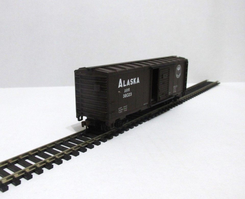 Ho Scale Alaska 41' Custom Boxcar #38023 | eBay